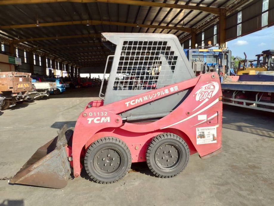 TCM BOBCAT 704 - Superlift Machinery