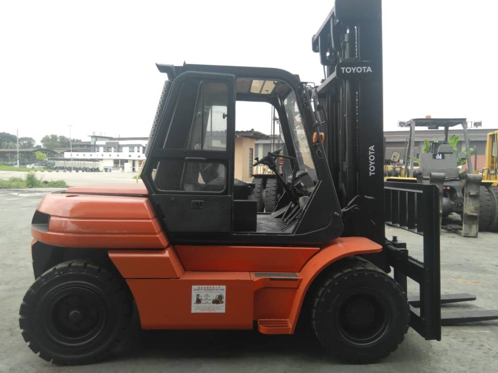 TOYOTA 6.0 TON FORKLIFT - Superlift Machinery