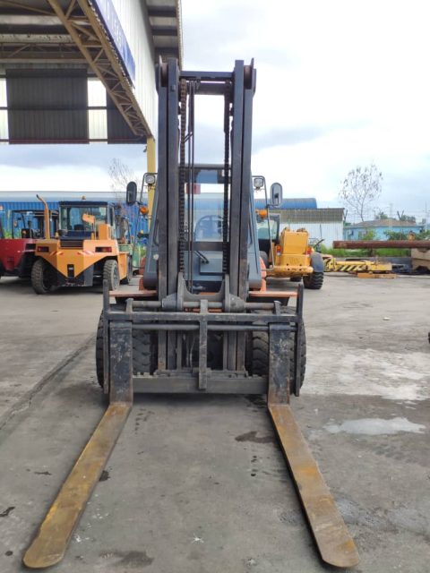 TOYOTA 8.0 TON FORKLIFT - Superlift Machinery